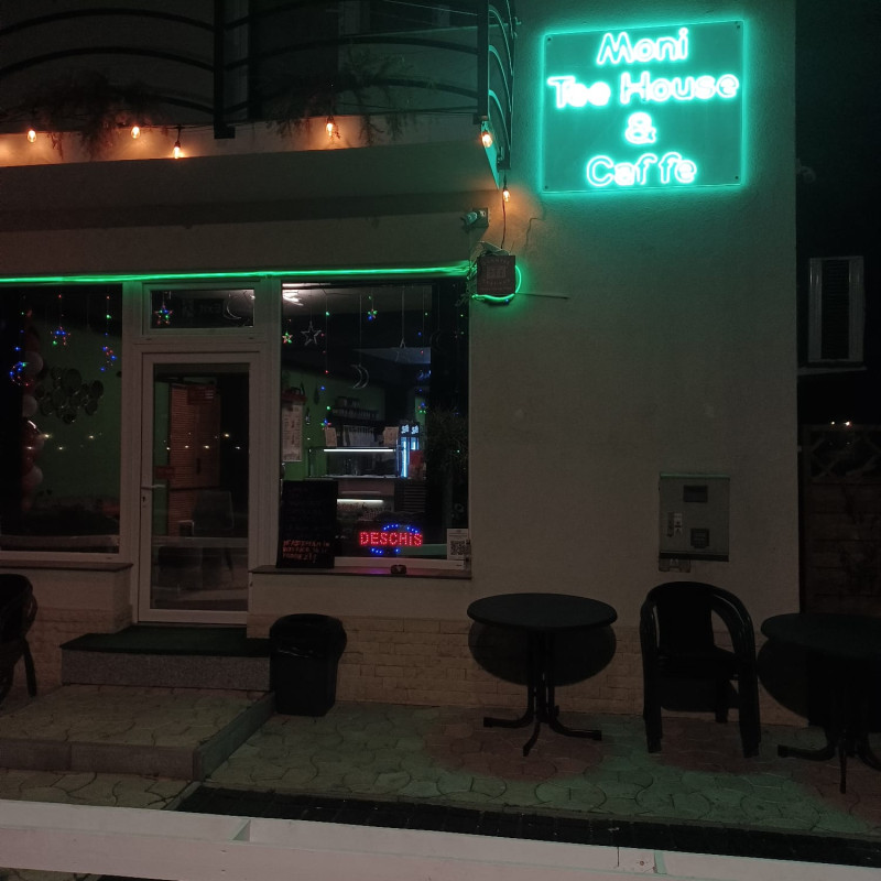 artLEDistic Proiect: Moni The House & Caffe - artLEDistic.com